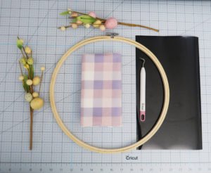 Embroidery Hoop Easter Wreath - Weekend Craft