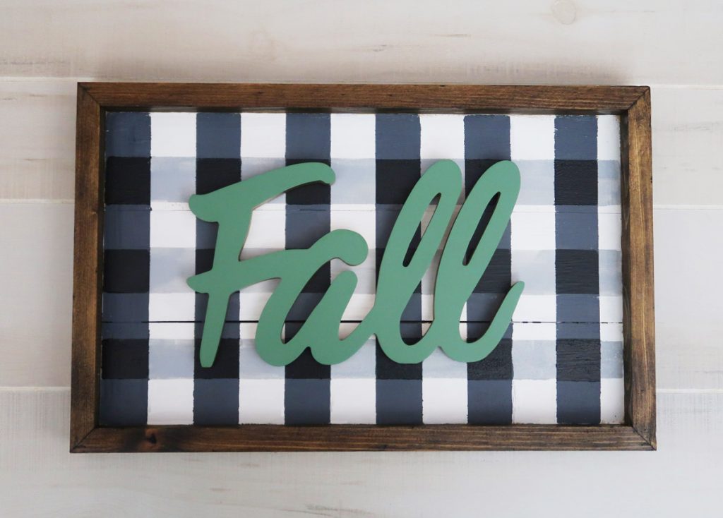 DIY Buffalo Check Sign - Weekend Craft