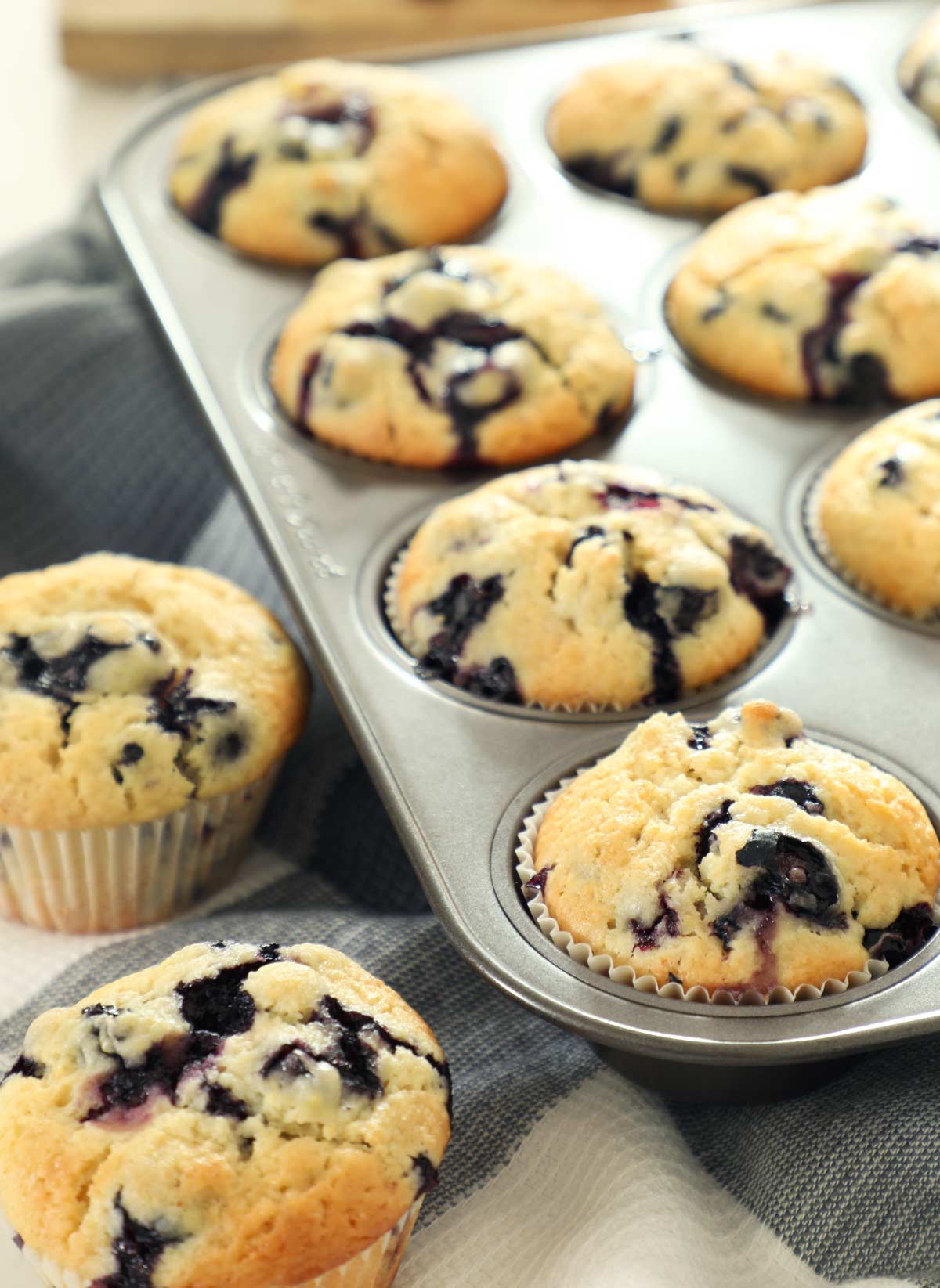 Lemon Blueberry Muffins - Weekend Craft