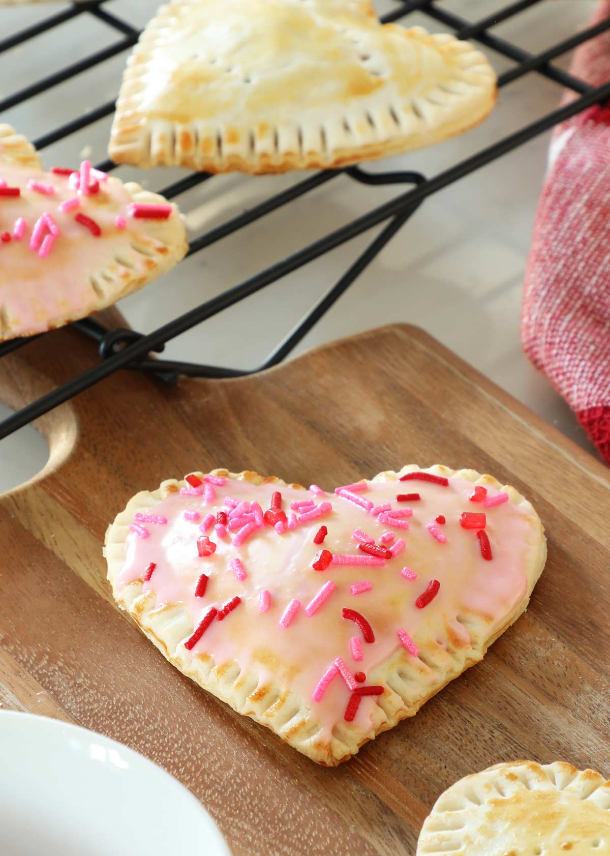 Homemade Pop Tarts with Pie Crust - Weekend Craft