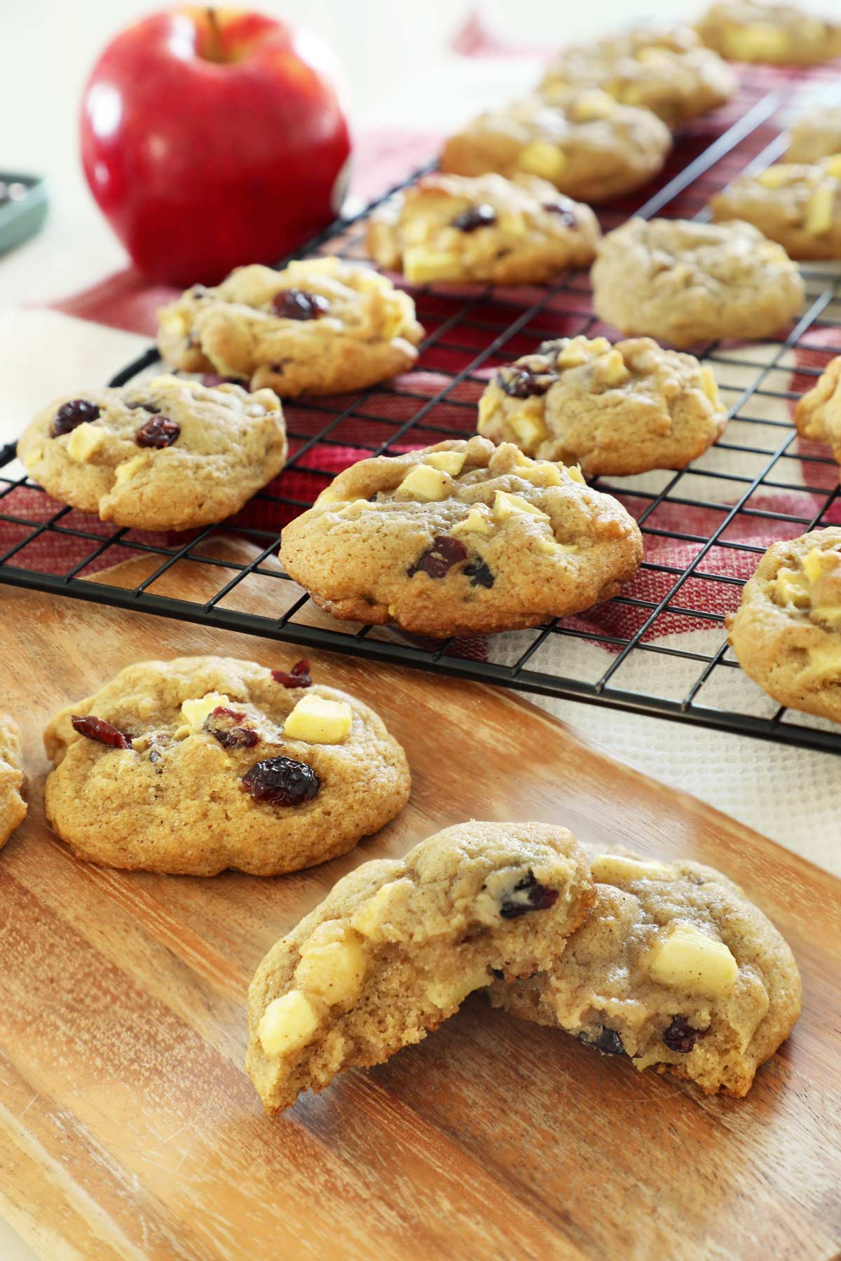 Apple Cranberry Cookies - Weekend Craft